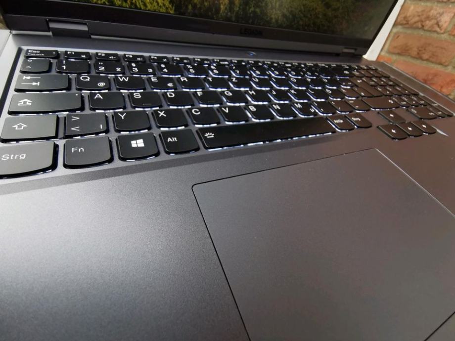 Gaming prenosnik Lenovo Legion 5 Pro - RTX 3070, RYZEN 7 5800H