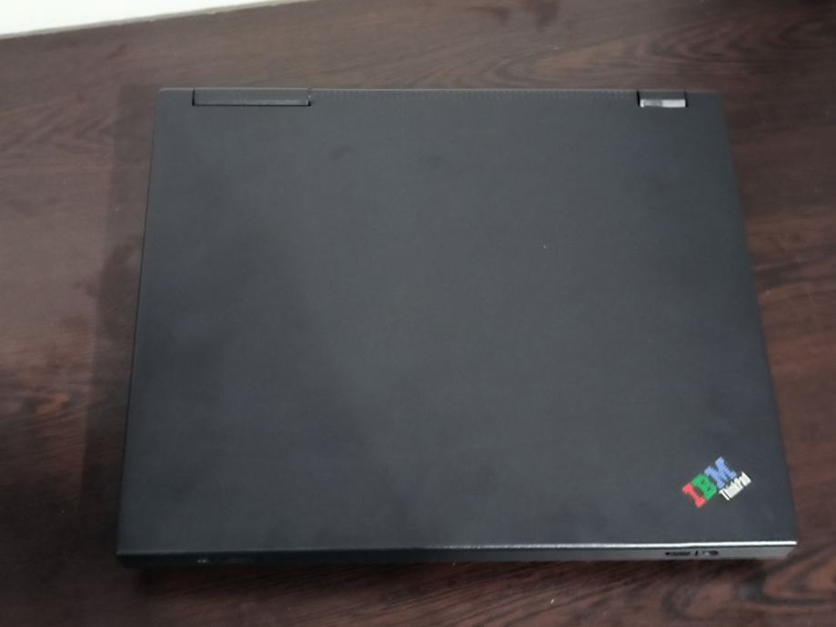 IBM Thinkpad A22m, Pentium 3, ATi Rage Pro 8Mb, Win98SE - Retro PC