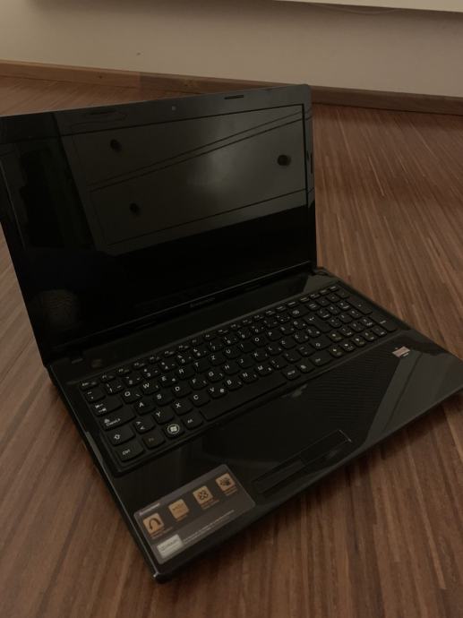 Lenovo G585 prenosnik