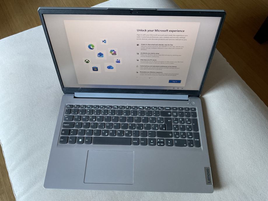Lenovo Ideapad 1 15” Ryzen 5 5500U