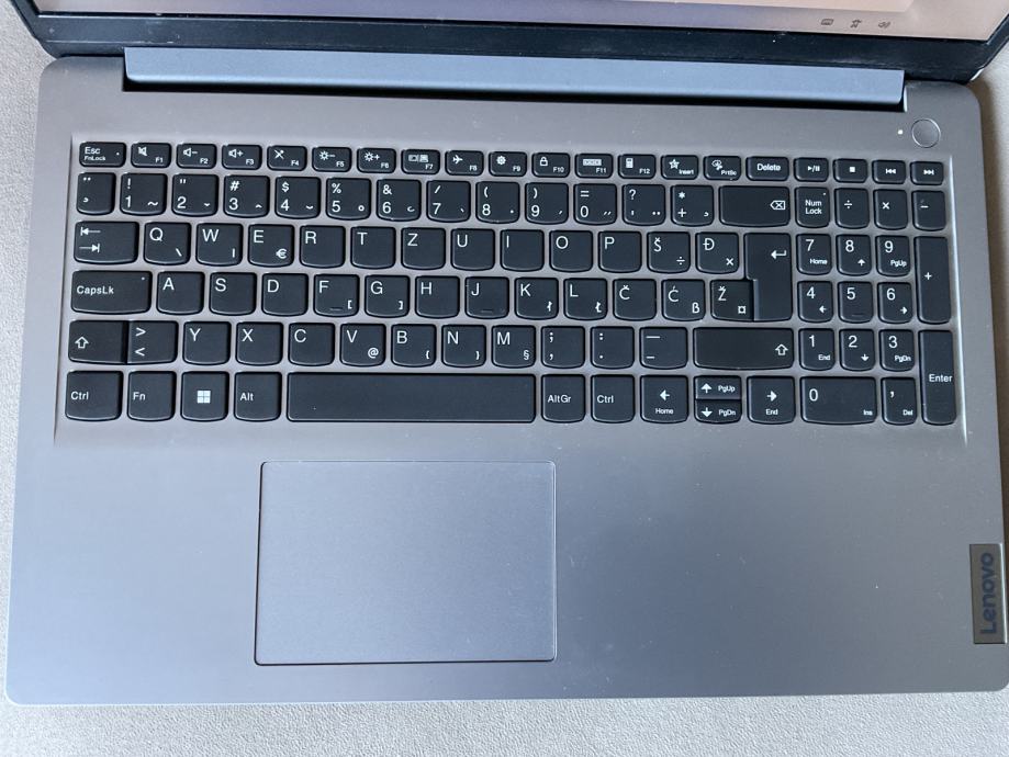 Lenovo Ideapad 1 15” Ryzen 5 5500U
