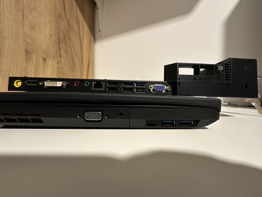 Lenovo Thinkpad T430 / i5 / 4GB RAM / SSD + PRO Docking station