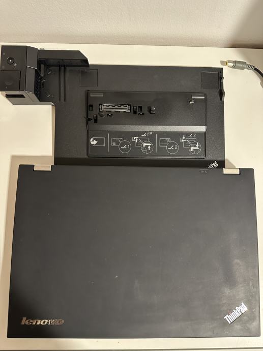 Lenovo Thinkpad T430 / i5 / 4GB RAM / SSD + PRO Docking station