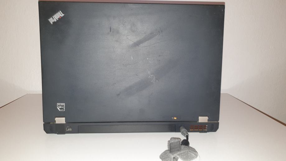 Lenovo Thinkpad W510 - 15 - i7 Q820 1.73GHz - 8GB ram - Nvidia Quadro