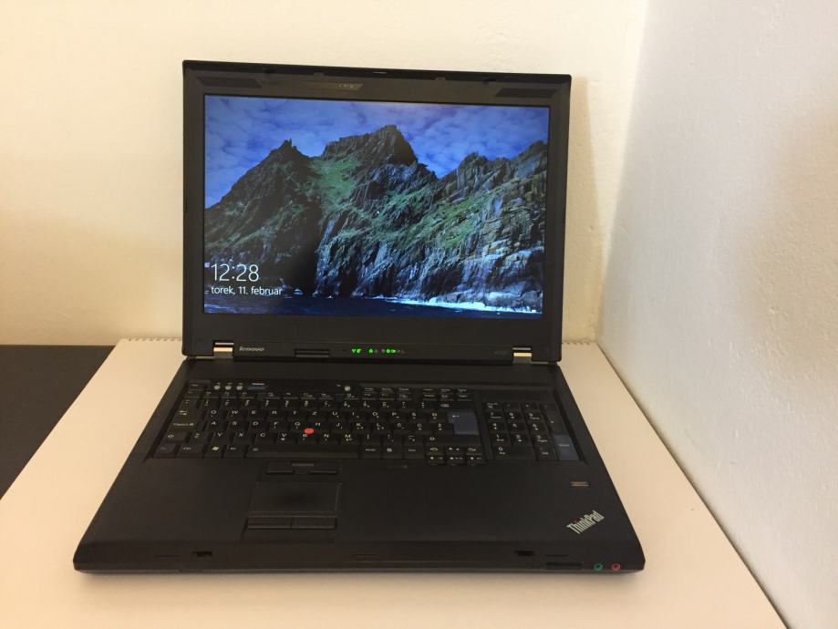 LENOVO ThinkPad W700 / 2.8 GHz/ 8GB/ 480 GB SSD/ 17 zaslon