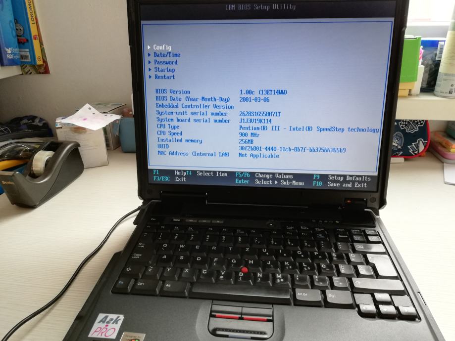 Prodam starejši prenosni računalnik ThinkPad IBM A22m