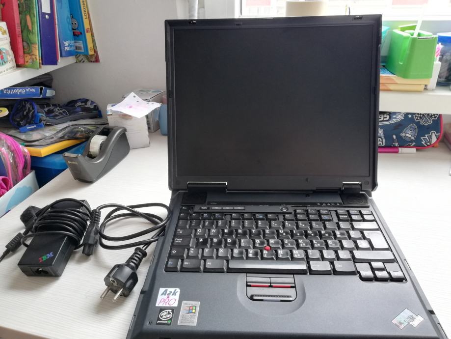 Prodam starejši prenosni računalnik ThinkPad IBM A22m