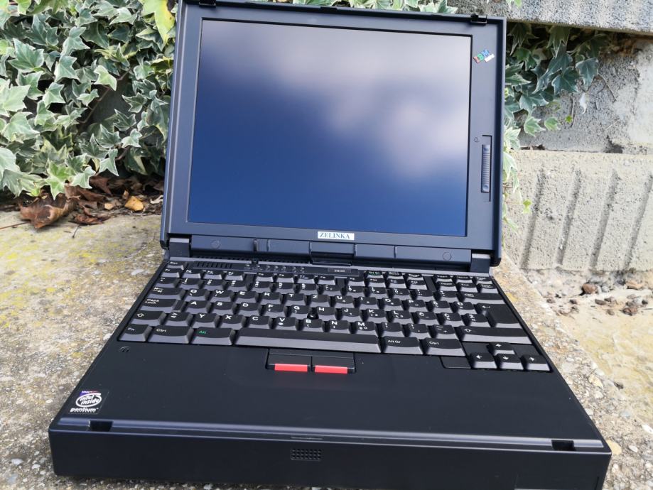 Vintage IBM THINKPAD 380E pentium prenosni računalnik