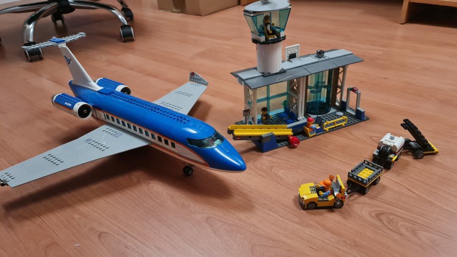 LEGO City 60104 Letališče potniški terminal