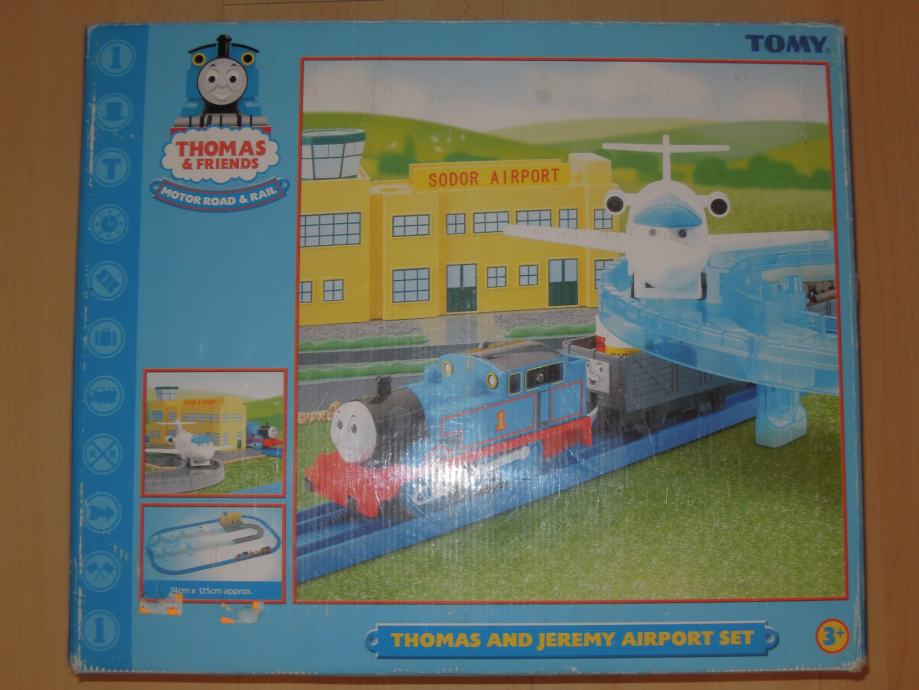 THOMAS AND JEREMY AIRPORT SET