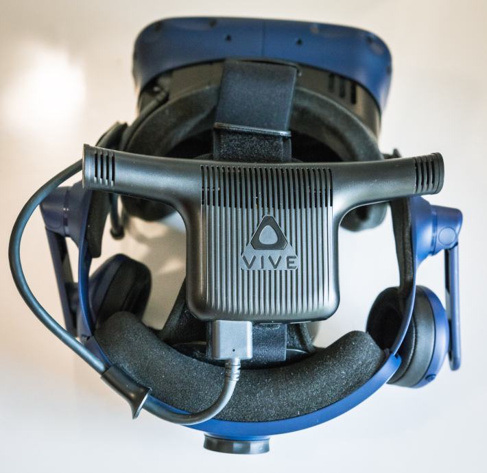 HTC VIVE Pro Full Kit + VIVE Wireless Adapter (Wifi)
