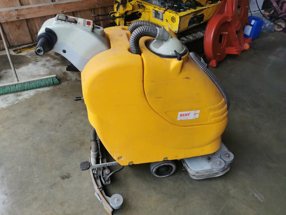 BENT RUBY 45 B letnik 2011