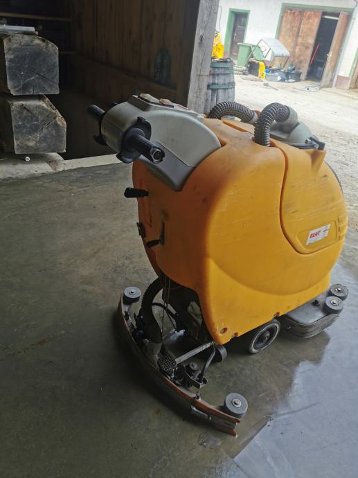 BENT RUBY 45 B letnik 2011