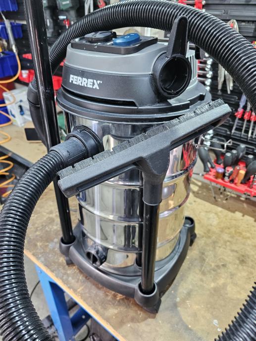 mokro suhi sesalec ferrex 1200W