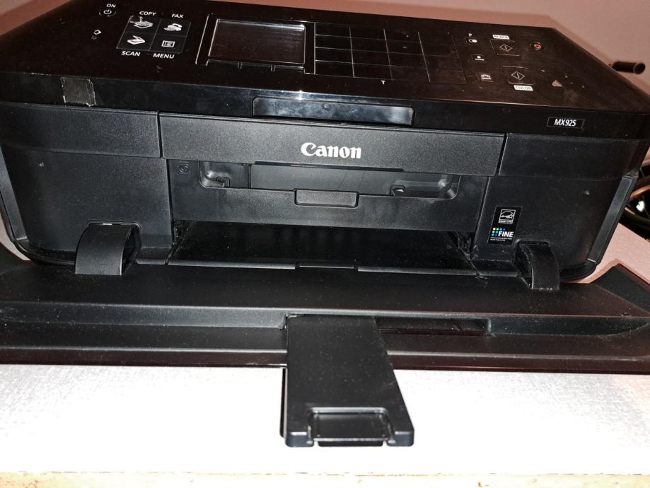 Podarim pokvarjen tiskalnik Canon PIXMA model MX925, rezervni deli