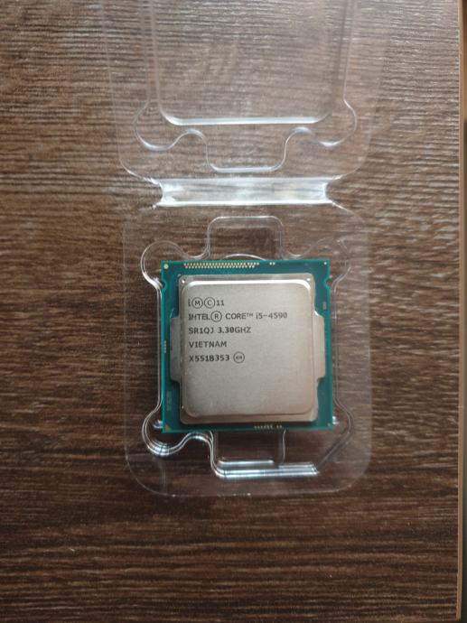 Intel Core i5-4590 procesor, 3.70 GHz v Turbo načinu.