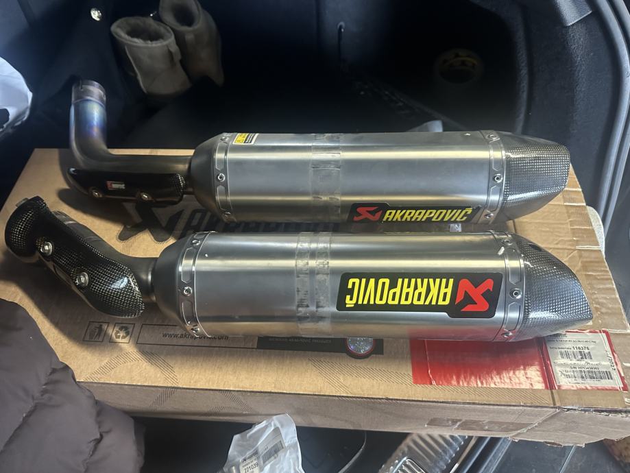 Yamaha YZF-R1 Akrapovic