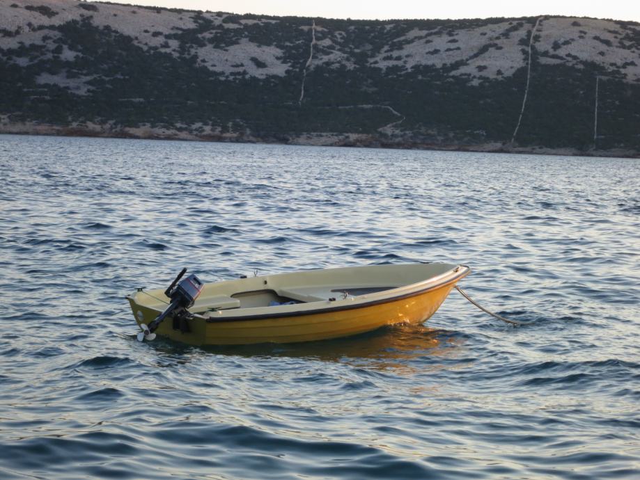 Jadrnica / čoln Elan 430 S