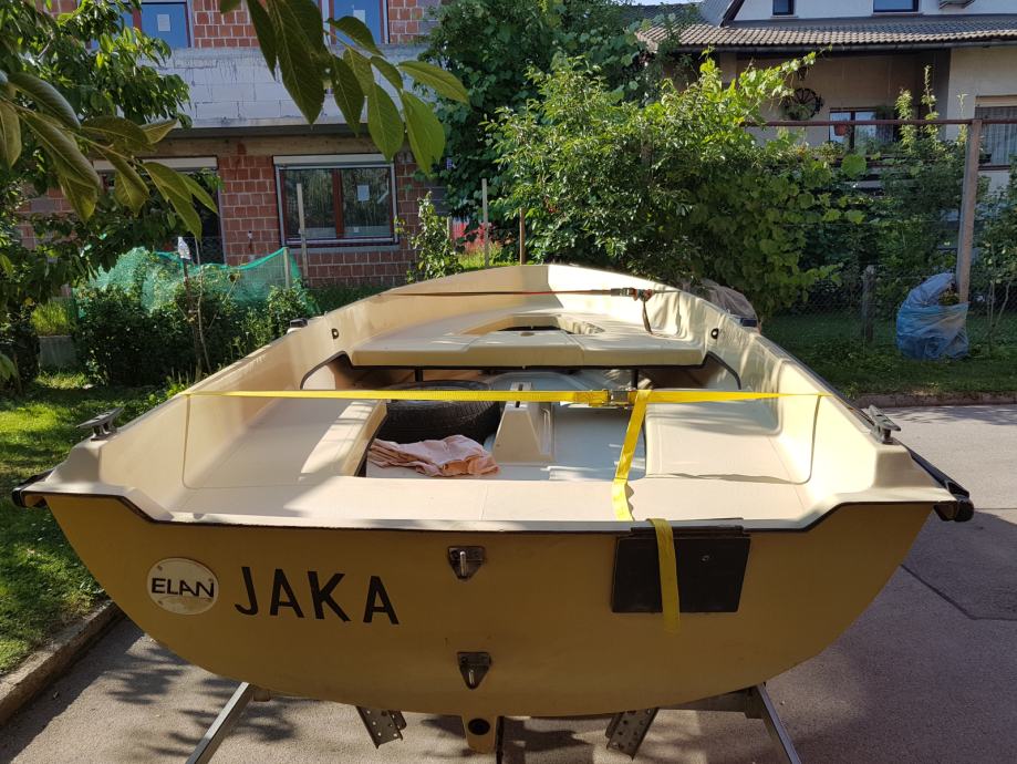 Jadrnica / čoln Elan 430 S
