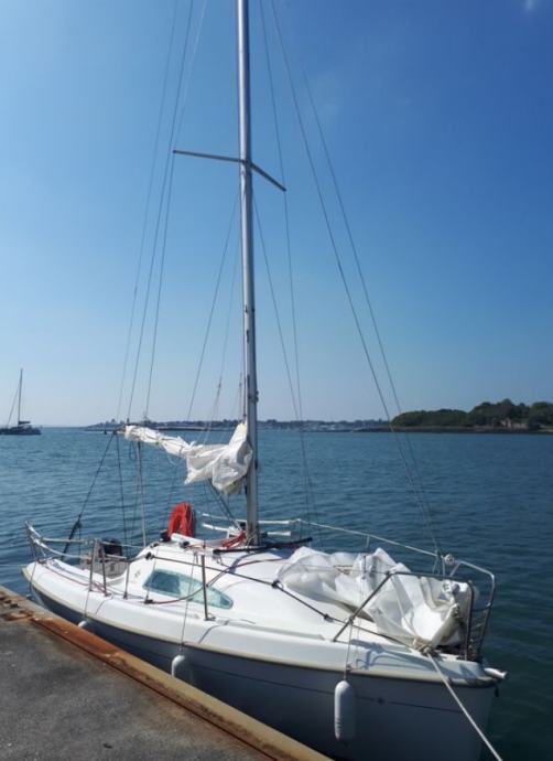 JADRLNICA JEANNEAU SUN FAST 20 + prikolica