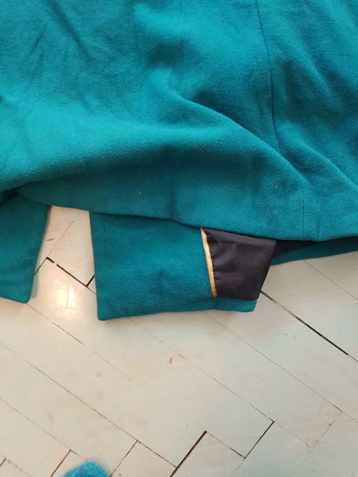H&M ženski marsovec št. 44