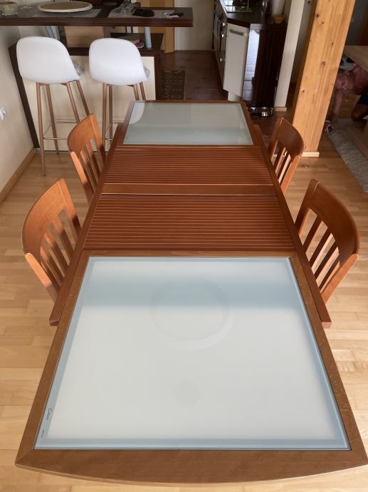 Calligaris miza in stoli