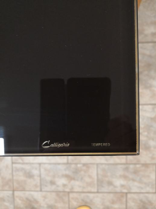 Jedilna miza Calligaris Bukev/Steklo+ Prt iz Damasta GRATIS