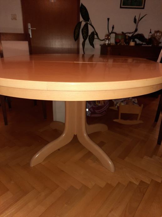 Jedilna miza masivna barva bukev