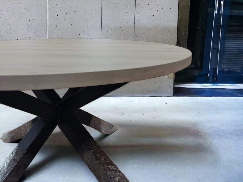 Okrogla masivna jedilna miza hrast - beljena - fi150cm