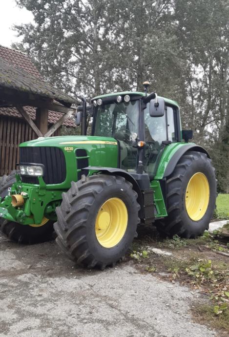 John Deere 9830 nakladalec Quicke G980