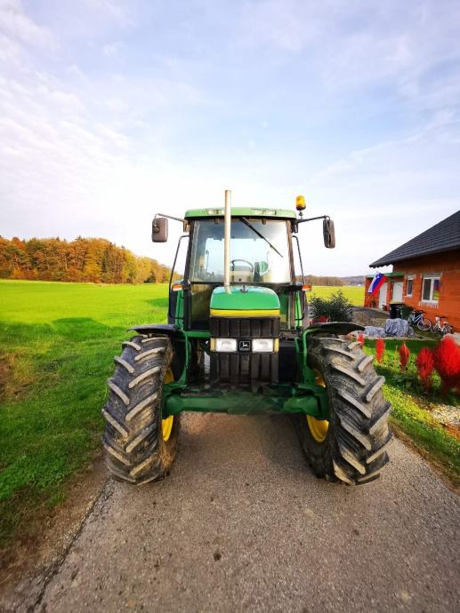 Traktor John Deer 6400