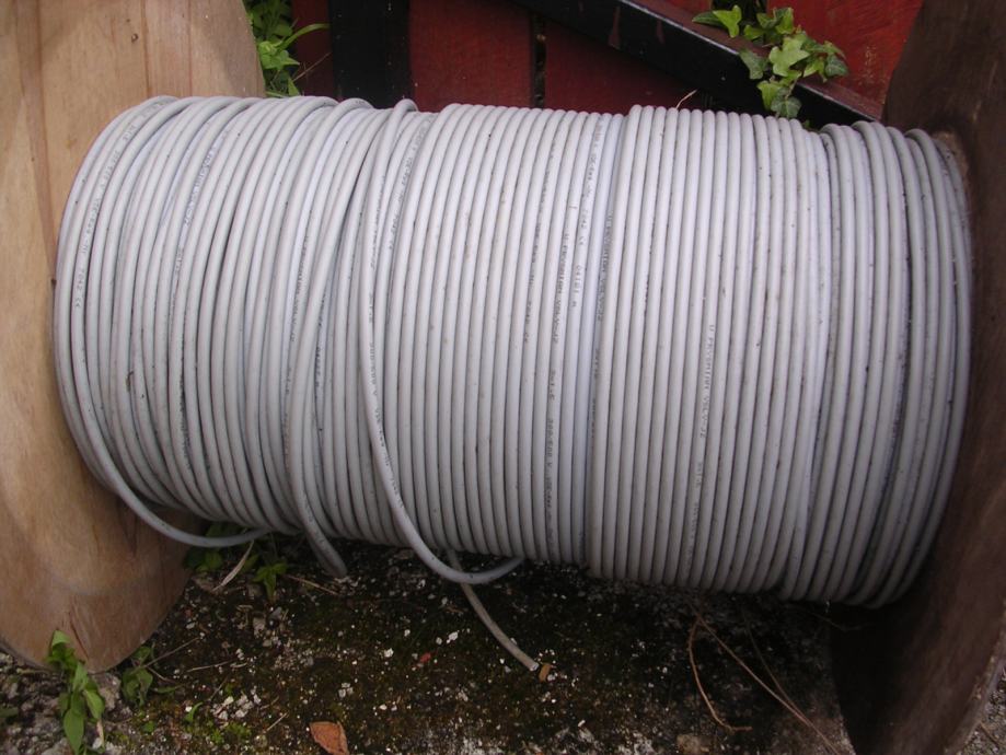 električni kabel