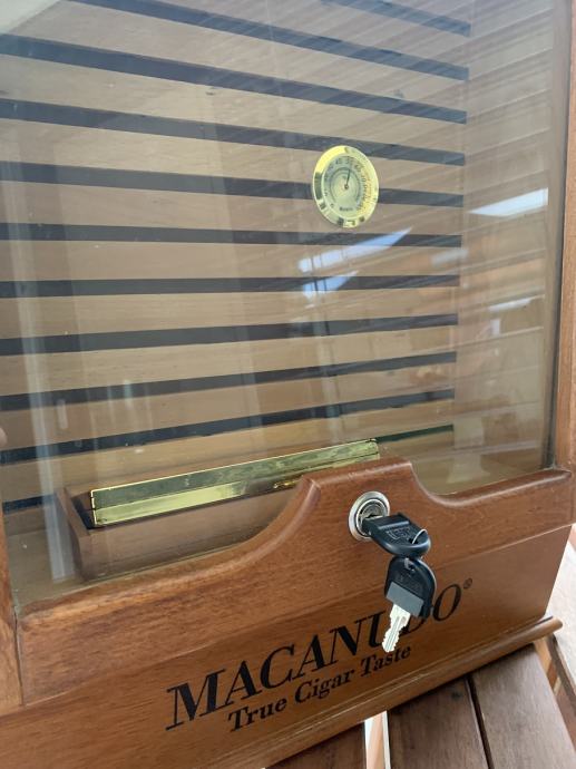 Humidor Macanudo