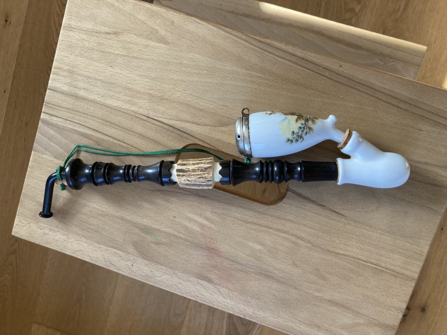 VINTAGE PORCELAN LOVSKA PIPA - FAJFA