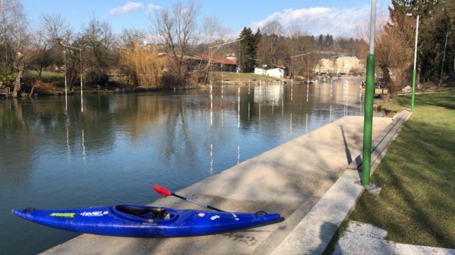 Kajak Prijon Invader Light z veliko opreme
