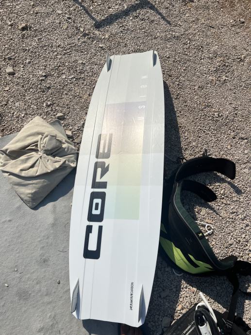 Core kites - XR5, XR6, XR8, bars and board
