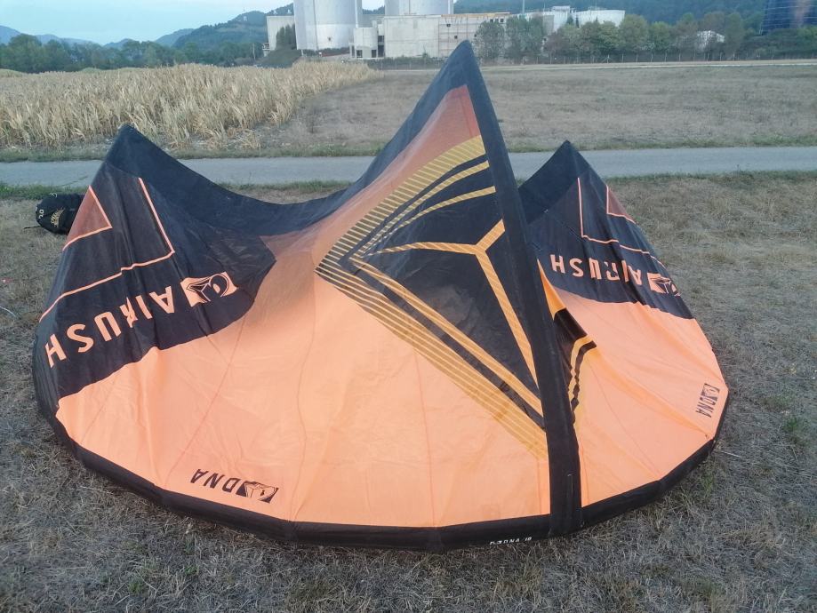 Kite Airush DNA 10m + 12m komplet(kot Duotone, Naish, Ozone, North,..)