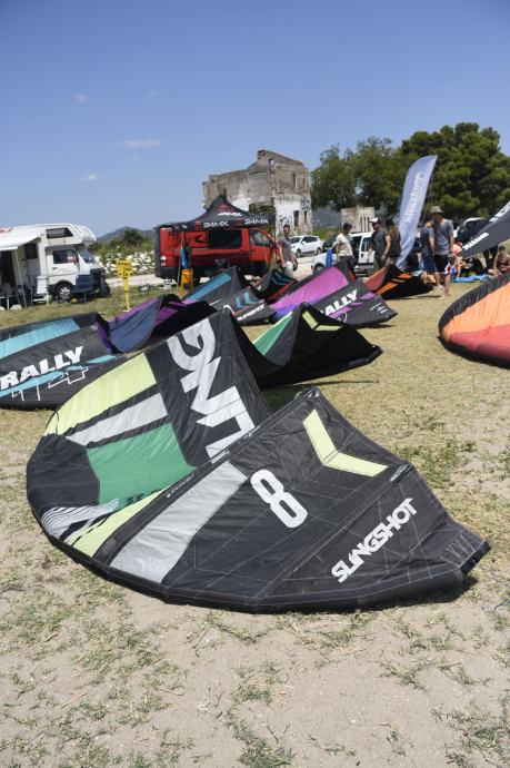 Kite SLINGSHOT RALLY 8m 2017 + bar GUARDIAN 20m 2016