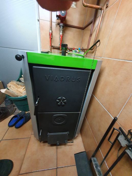 Viadrus peč na drva