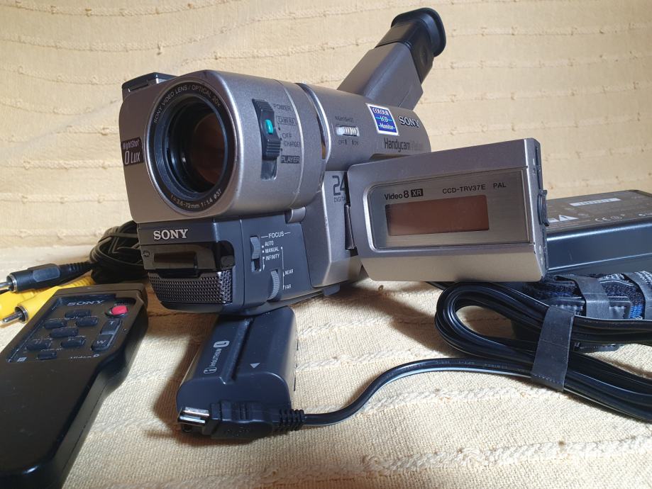 Sony ccd trv 37 e / video8 XR