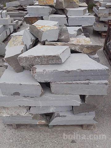 Kamen za stopnice (kamnite stopnice)