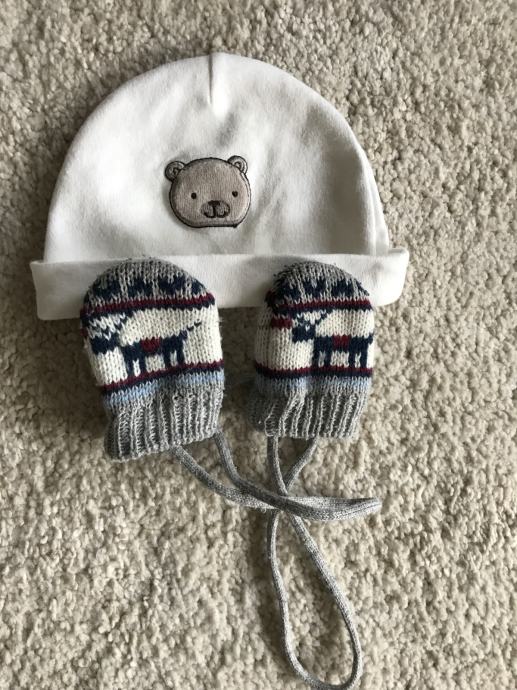 Kapa in rokavice za dojenčka