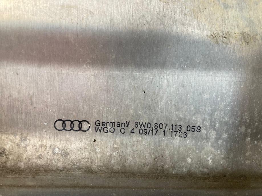 Audi A4 B9 2017 – prednji odbijač (original) – 8W0 807 113