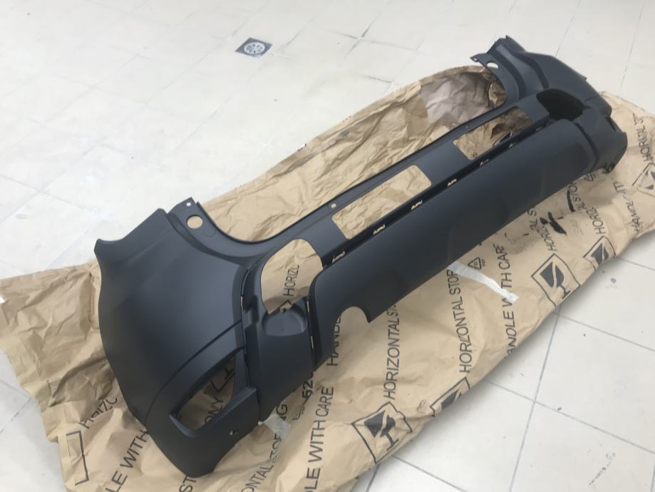 Dacia Duster zadnji odbijač NOVO ORIGINAL 850101569S