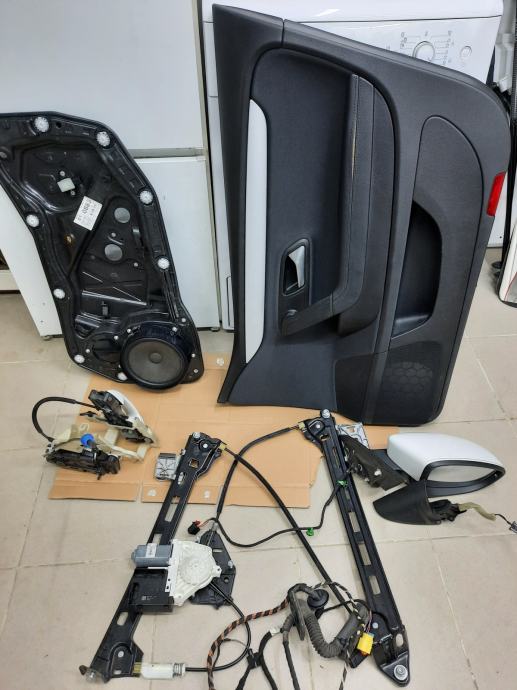 deli vrat passat cc 2008-2012 letnik