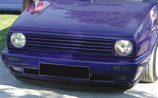 Maska brez znaka VW Golf 2 črna