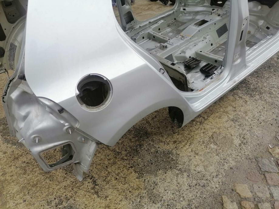 Vw Golf 6 stranca prag streha deli karoserije