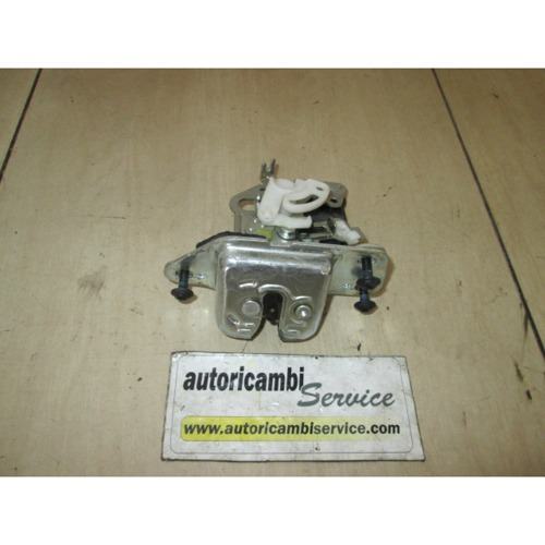 ZAKLEPANJE PRTLJA?NIH VRAT OEM N. 04589131AG ORIGINAL REZERVNI DEL JE