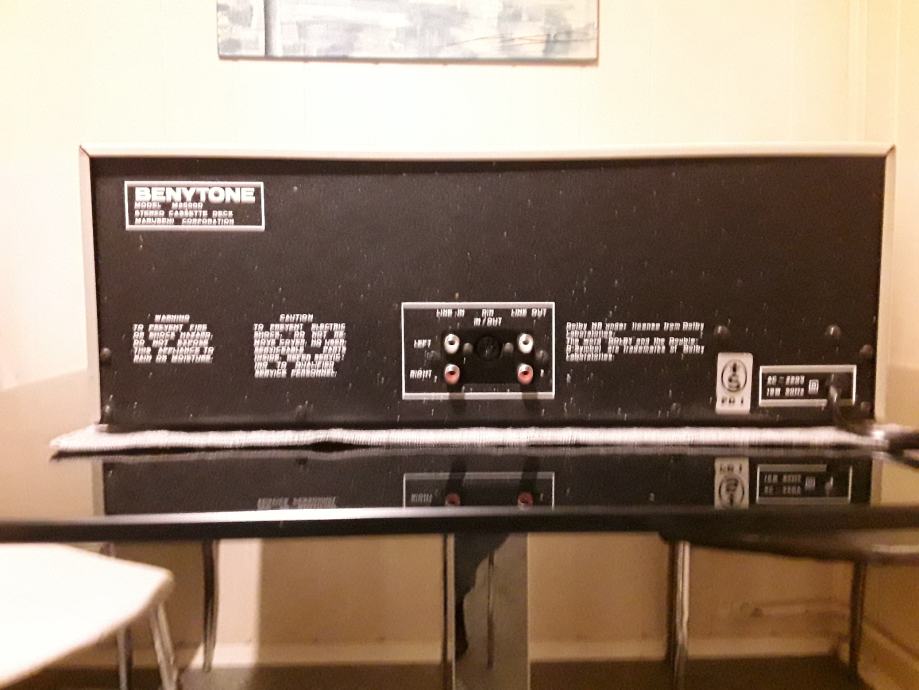 Kasetofon Benytone virtage samo 68e