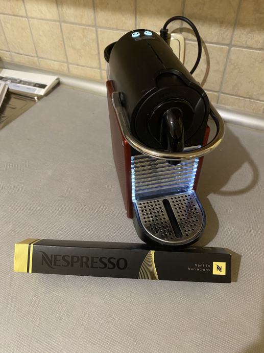 DeLonghi Nespresso aparat